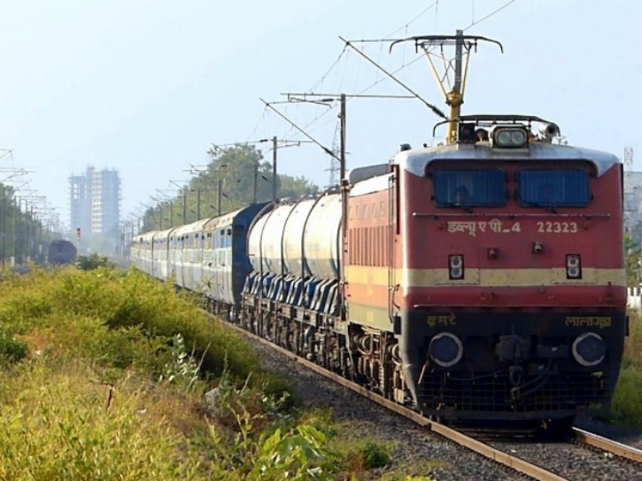164 Years Ago On This Day, India's First Train Ran From Mumbai To Thane ...
