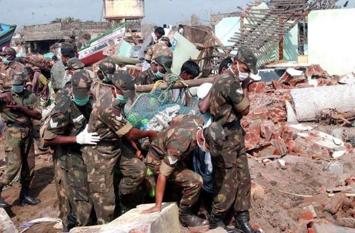 22 Heartbreaking Images Reminds Us Of The Horrors Faced By People ...