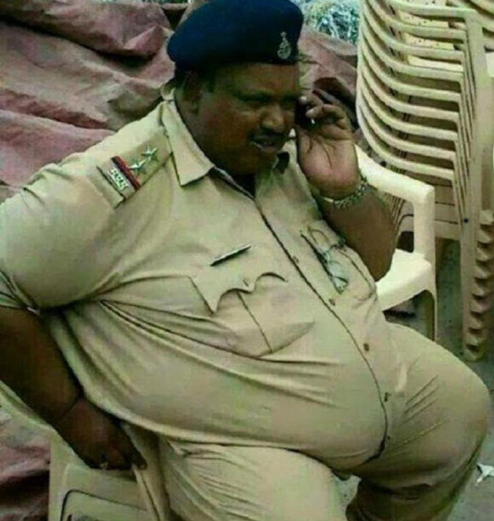 The Cop Fat-Shamed By Shobha De On Twitter, Arrives In Mumbai For ...