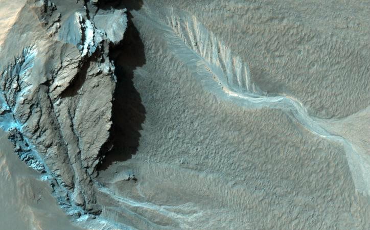 Mars May Have Clear Water After All, As Layers Of Hidden Ice Gets ...