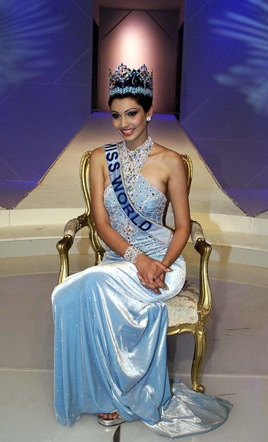 Reita Faria- Miss World Title In 1966 - Indiatimes.com