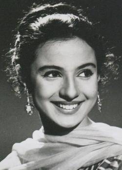 Tanuja - Indiatimes.com