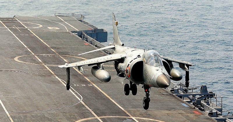 Indian Navy Sea Harrier, The World's Only Operational Vertical Take-Off ...