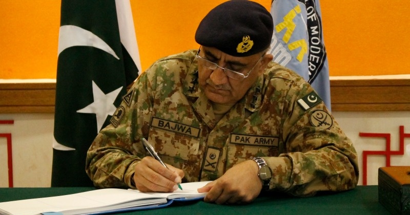 Pakistan Army Chief Wants His Officers To Read A Book On How Indian ...
