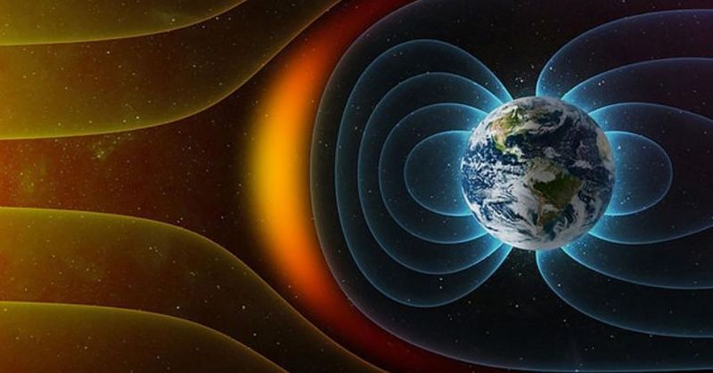Earth's North Magnetic Pole Is Moving - Indiatimes.com