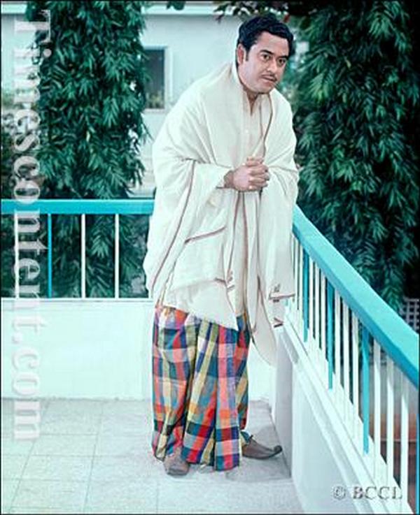 Kishore Kumar's 85th Birth Anniversary: Vintage Photos Of The Maestro ...